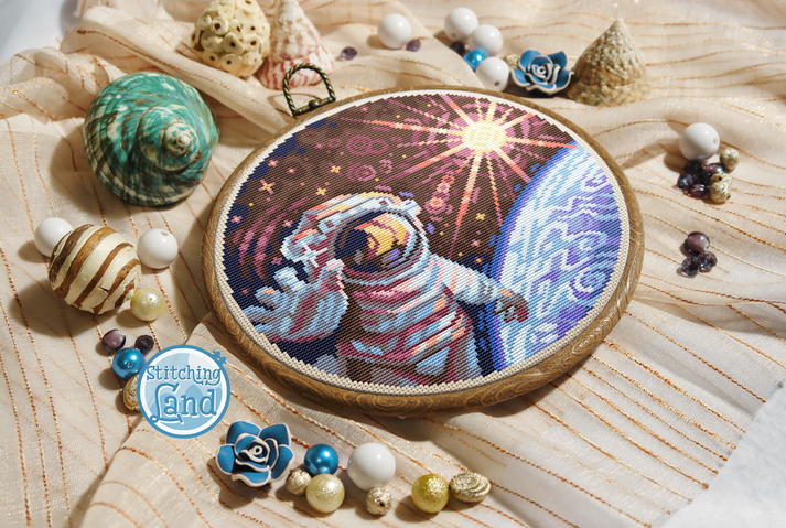 Astronaut II Cross Stitch Pattern – Stitchingland